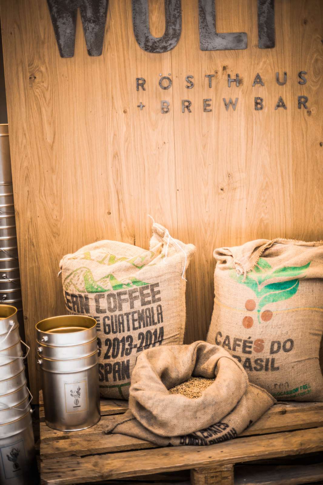 Über Uns | RAUWOLF Rösthaus + Brewbar